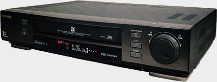 Sélection De Magnétoscopes De Salon VHS & S-VHS - SAGA 8MM
